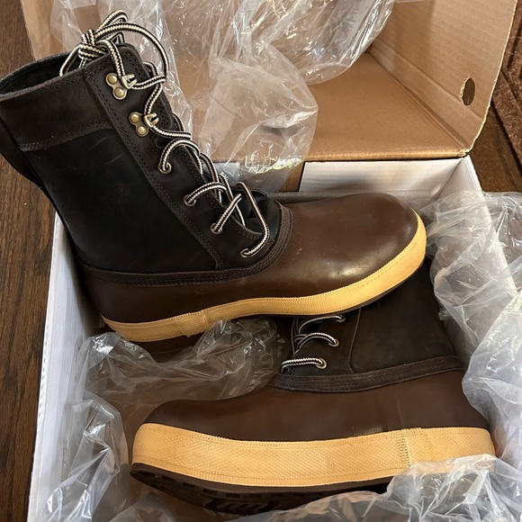 Xtratuf | Shoes | Xtratuf Mens 6 Legacy Lace Brown Boots | Poshmark